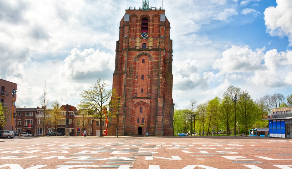 Voor een scheve toren hoef je niet naar Italië: kijk eens rond in ...