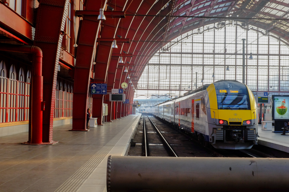 Treinstaking in België op 6 en 7 december: dit merken we ervan in Nederland - MAX vakantieman